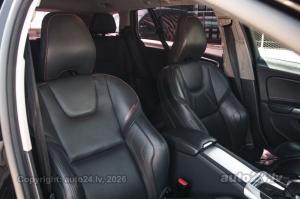 Melns Volvo V60 2016 Tallina, ar dzinēja tilpumu 2.00 L un nobraukumu 296 tūkst. km par 6500 €, foto 23 vietnē AUTOMOTO.COM.LV