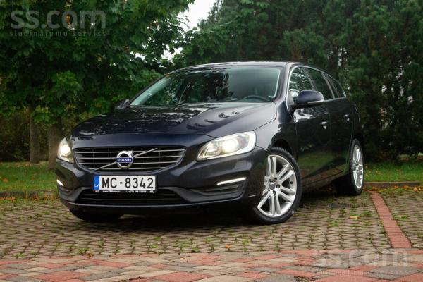 Черный Вольво B60 2016 в Елгава, объемом двигателя 2.00 л и пробегом 161 тыс. км за 7100 €, фото 4 на AUTOMOTO.COM.LV