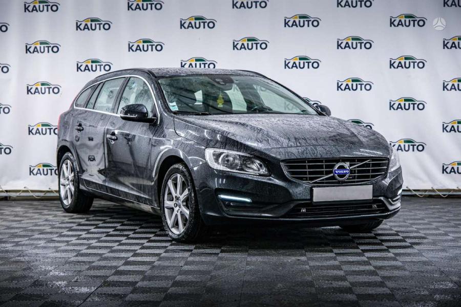 Melns Volvo V60 2017 Kauņa, ar dzinēja tilpumu 2.00 L un nobraukumu 0 tūkst. km par 9990 €, foto 2 vietnē AUTOMOTO.COM.LV