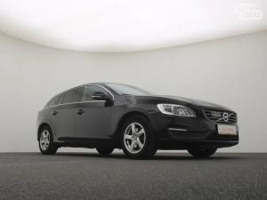 Melns Volvo V60 2017 Viļņa, ar dzinēja tilpumu 2.00 L un nobraukumu 205 tūkst. km par 11999 €, foto 12 vietnē AUTOMOTO.COM.LV