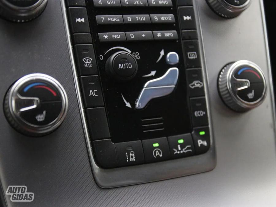 Melns Volvo V60 2017 Viļņa, ar dzinēja tilpumu 2.00 L un nobraukumu 205 tūkst. km par 11999 €, foto 21 vietnē AUTOMOTO.COM.LV