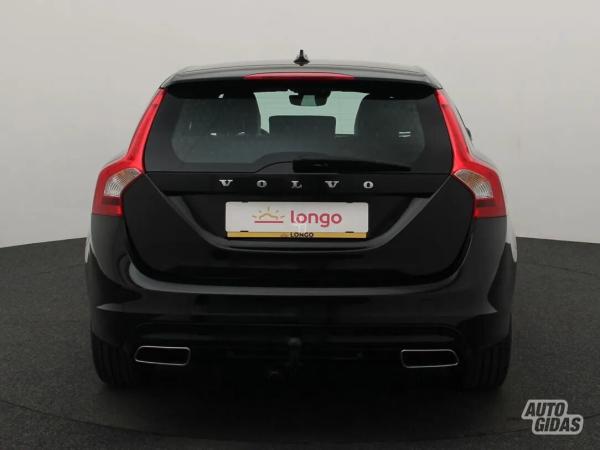 Black Volvo V60 2017 in Vilnius, with an engine capacity of 2.00 L and mileage of 232 thousand km for 9999 €, photo 5 on AUTOMOTO.COM.LV