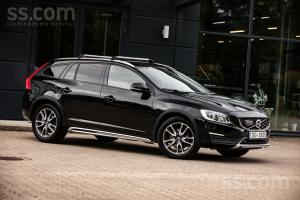 Black Volvo V60 2017 in Jelgava, with an engine capacity of 2.40 L and mileage of 0 thousand km for 11690 €, photo 8 on AUTOMOTO.COM.LV