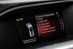 Black Volvo V60 2017 in Jelgava, with an engine capacity of 2.40 L and mileage of 0 thousand km for 11690 €, photo 36 on AUTOMOTO.COM.LV