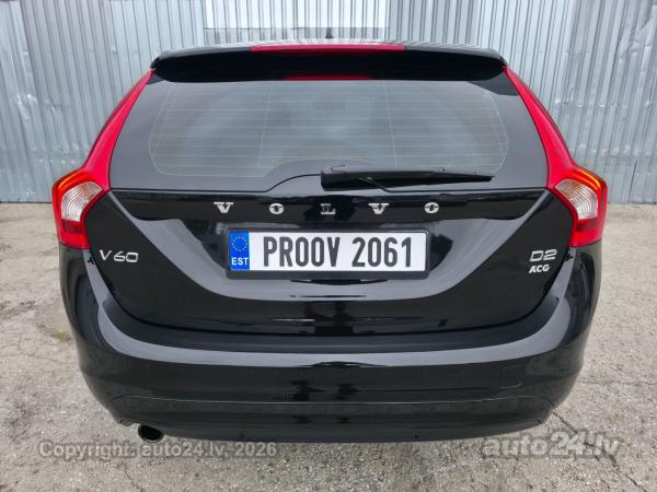 Black Volvo V60 2017 in Tallinn, with an engine capacity of 2.00 L and mileage of 204 thousand km for 8790 €, photo 8 on AUTOMOTO.COM.LV