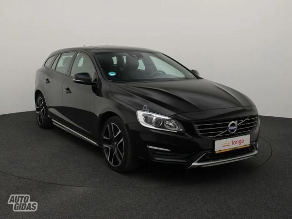 Melns Volvo V60 2017 Viļņa, ar dzinēja tilpumu 2.00 L un nobraukumu 291 tūkst. km par 8999 €, foto 10 vietnē AUTOMOTO.COM.LV