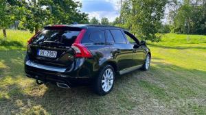 Melns Volvo V60 2017 Daugavpils, ar dzinēja tilpumu 2.00 L un nobraukumu 232 tūkst. km par 10500 €, foto 13 vietnē AUTOMOTO.COM.LV