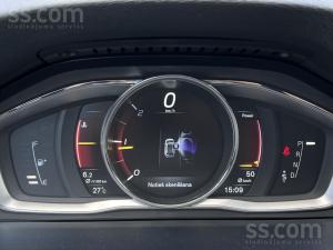 Melns Volvo V60 2017 Limbaži, ar dzinēja tilpumu 2.00 L un nobraukumu 218 tūkst. km par 10350 €, foto 21 vietnē AUTOMOTO.COM.LV