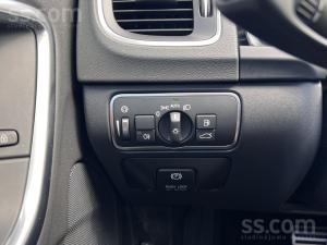 Melns Volvo V60 2017 Limbaži, ar dzinēja tilpumu 2.00 L un nobraukumu 218 tūkst. km par 10350 €, foto 22 vietnē AUTOMOTO.COM.LV