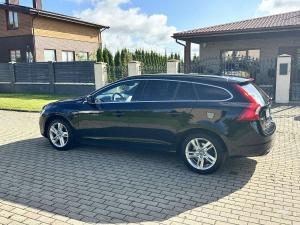 Melns Volvo V60 2017 Klaipėda, ar dzinēja tilpumu 2.40 L un nobraukumu 213 tūkst. km par 8200 €, foto 8 vietnē AUTOMOTO.COM.LV