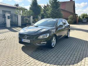 Melns Volvo V60 2017 Klaipėda, ar dzinēja tilpumu 2.40 L un nobraukumu 213 tūkst. km par 8200 €, foto 9 vietnē AUTOMOTO.COM.LV