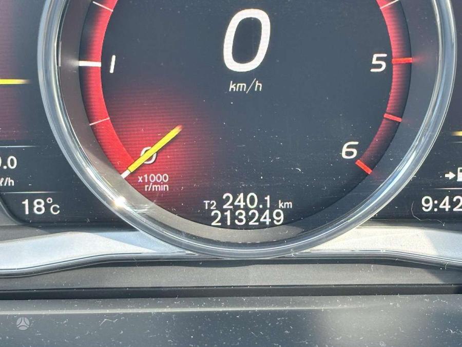 Melns Volvo V60 2017 Klaipėda, ar dzinēja tilpumu 2.40 L un nobraukumu 213 tūkst. km par 8200 €, foto 14 vietnē AUTOMOTO.COM.LV