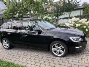 Черный Вольво B60 2017 в Рига, объемом двигателя 1.90 л и пробегом 130 тыс. км за 10900 €, фото 8 на AUTOMOTO.COM.LV