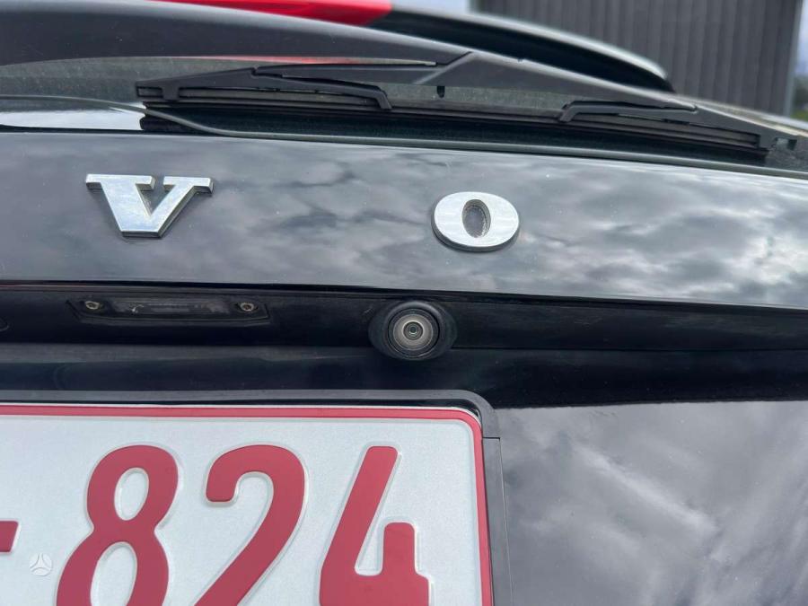 Melns Volvo V60 2017 Šauļi, ar dzinēja tilpumu 1.97 L un nobraukumu 215 tūkst. km par 6750 €, foto 14 vietnē AUTOMOTO.COM.LV