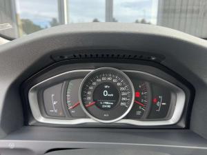 Melns Volvo V60 2017 Šauļi, ar dzinēja tilpumu 1.97 L un nobraukumu 215 tūkst. km par 6750 €, foto 20 vietnē AUTOMOTO.COM.LV
