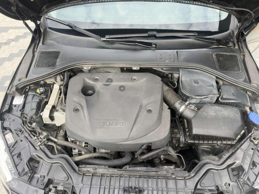 Melns Volvo V60 2017 Šauļi, ar dzinēja tilpumu 1.97 L un nobraukumu 215 tūkst. km par 6750 €, foto 25 vietnē AUTOMOTO.COM.LV