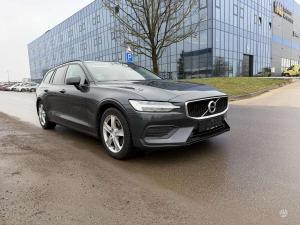 Black Volvo V60 2018 in Panevezys, with an engine capacity of 1.97 L and mileage of 236 thousand km for 12800 €, photo  on AUTOMOTO.COM.LV