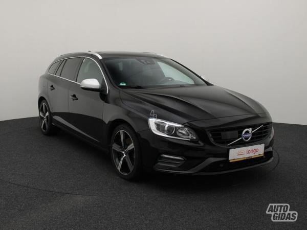 Black Volvo V60 2018 in Vilnius, with an engine capacity of 2.00 L and mileage of 200 thousand km for 13799 €, photo 10 on AUTOMOTO.COM.LV