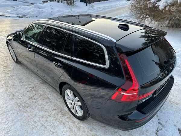 Melns Volvo V60 2018 Viļņa, ar dzinēja tilpumu 1.97 L un nobraukumu 315 tūkst. km par 12900 €, foto 7 vietnē AUTOMOTO.COM.LV