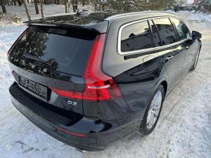Black Volvo V60 2018 in Vilnius, with an engine capacity of 1.97 L and mileage of 315 thousand km for 12900 €, photo 13 on AUTOMOTO.COM.LV