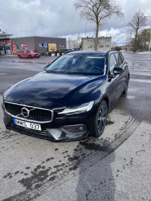Black Volvo V60 2018 in Ukmerge, with an engine capacity of 2.00 L and mileage of 245 thousand km for 12500 €, photo  on AUTOMOTO.COM.LV