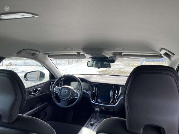 Melns Volvo V60 2018 Ukmergė, ar dzinēja tilpumu 2.00 L un nobraukumu 245 tūkst. km par 12500 €, foto 5 vietnē AUTOMOTO.COM.LV