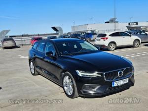 Black Volvo V60 2018 in Tallinn, with an engine capacity of 2.00 L and mileage of 202 thousand km for 16390 €, photo 4 on AUTOMOTO.COM.LV