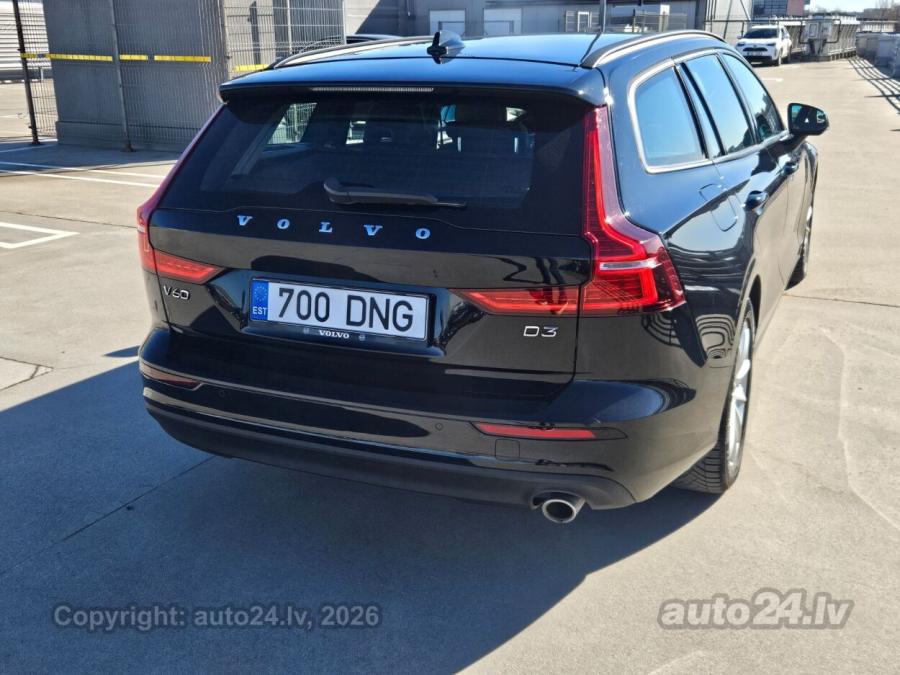 Black Volvo V60 2018 in Tallinn, with an engine capacity of 2.00 L and mileage of 202 thousand km for 16390 €, photo 6 on AUTOMOTO.COM.LV