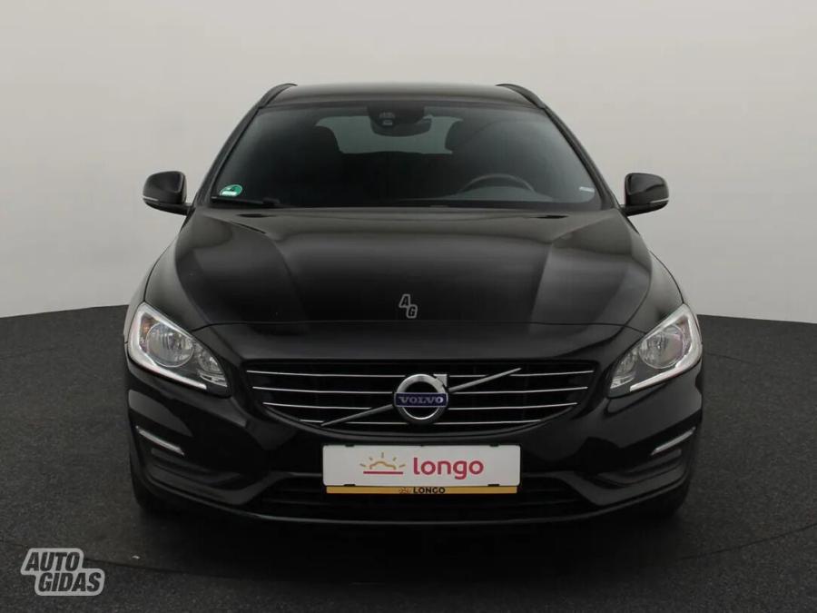 Black Volvo V60 2018 in Vilnius, with an engine capacity of 2.00 L and mileage of 254 thousand km for 11199 €, photo 4 on AUTOMOTO.COM.LV