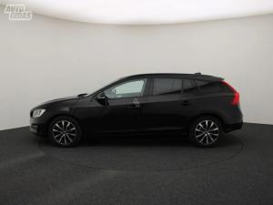 Black Volvo V60 2018 in Vilnius, with an engine capacity of 2.00 L and mileage of 254 thousand km for 11199 €, photo 7 on AUTOMOTO.COM.LV
