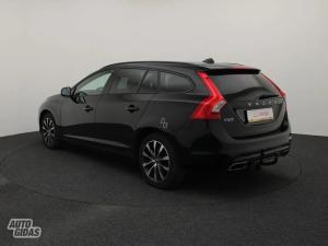 Black Volvo V60 2018 in Vilnius, with an engine capacity of 2.00 L and mileage of 254 thousand km for 11199 €, photo 8 on AUTOMOTO.COM.LV