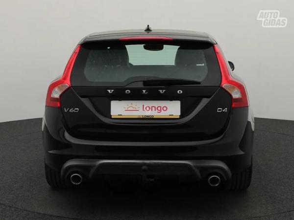 Black Volvo V60 2018 in Vilnius, with an engine capacity of 2.00 L and mileage of 204 thousand km for 13499 €, photo 5 on AUTOMOTO.COM.LV