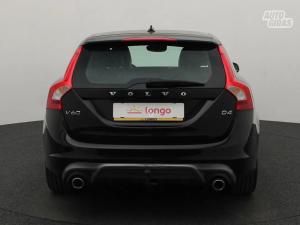 Black Volvo V60 2018 in Vilnius, with an engine capacity of 2.00 L and mileage of 204 thousand km for 13399 €, photo 6 on AUTOMOTO.COM.LV