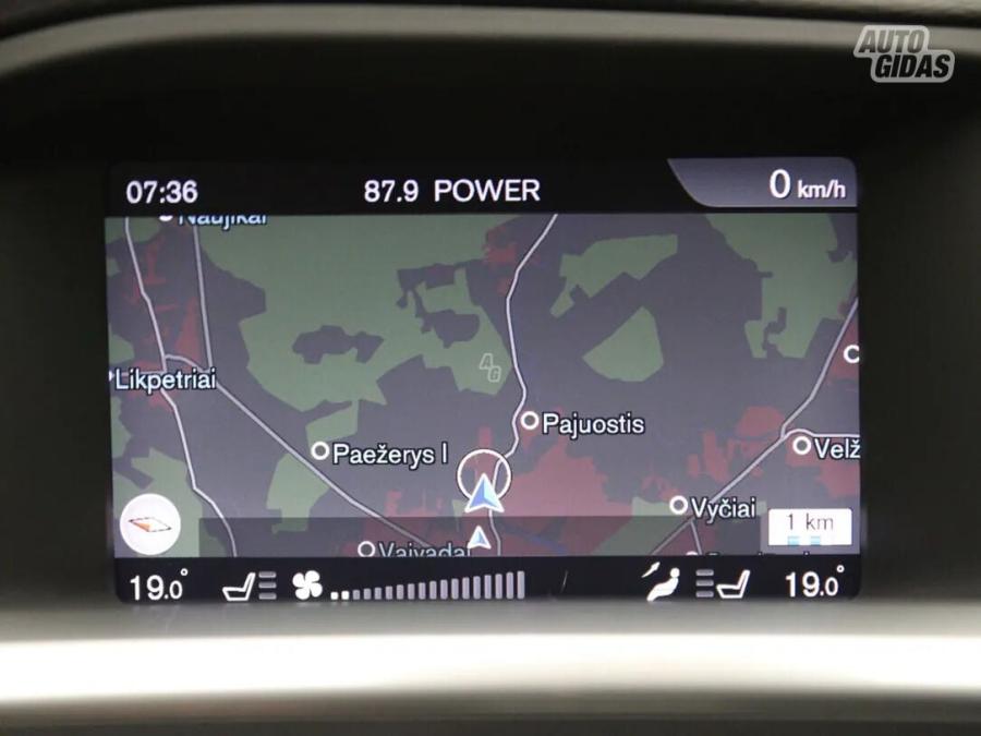 Black Volvo V60 2018 in Vilnius, with an engine capacity of 2.00 L and mileage of 204 thousand km for 13399 €, photo 25 on AUTOMOTO.COM.LV