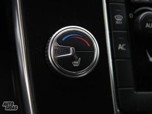 Black Volvo V60 2018 in Vilnius, with an engine capacity of 2.00 L and mileage of 204 thousand km for 13399 €, photo 31 on AUTOMOTO.COM.LV