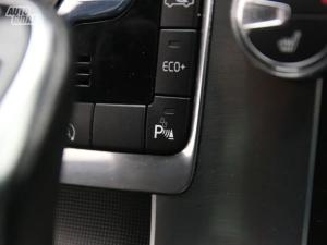 Black Volvo V60 2018 in Vilnius, with an engine capacity of 2.00 L and mileage of 204 thousand km for 13399 €, photo 32 on AUTOMOTO.COM.LV
