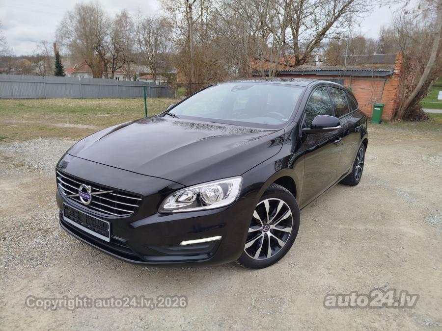 Melns Volvo V60 2018 Rakvere, ar dzinēja tilpumu 2.00 L un nobraukumu 238 tūkst. km par 9900 €, foto 1 vietnē AUTOMOTO.COM.LV