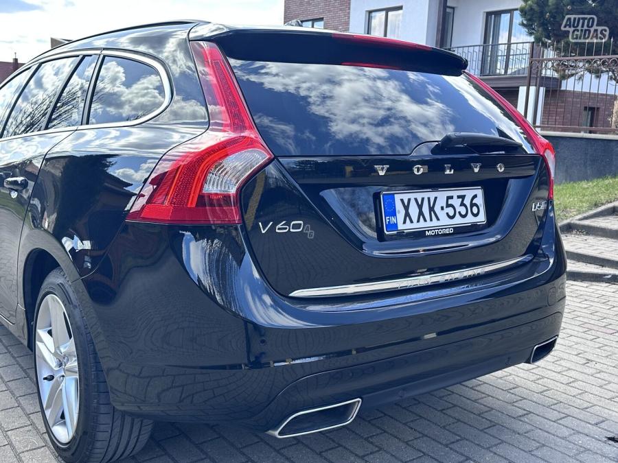 Melns Volvo V60 2018 Klaipėda, ar dzinēja tilpumu 2.40 L un nobraukumu 204 tūkst. km par 9300 €, foto 6 vietnē AUTOMOTO.COM.LV