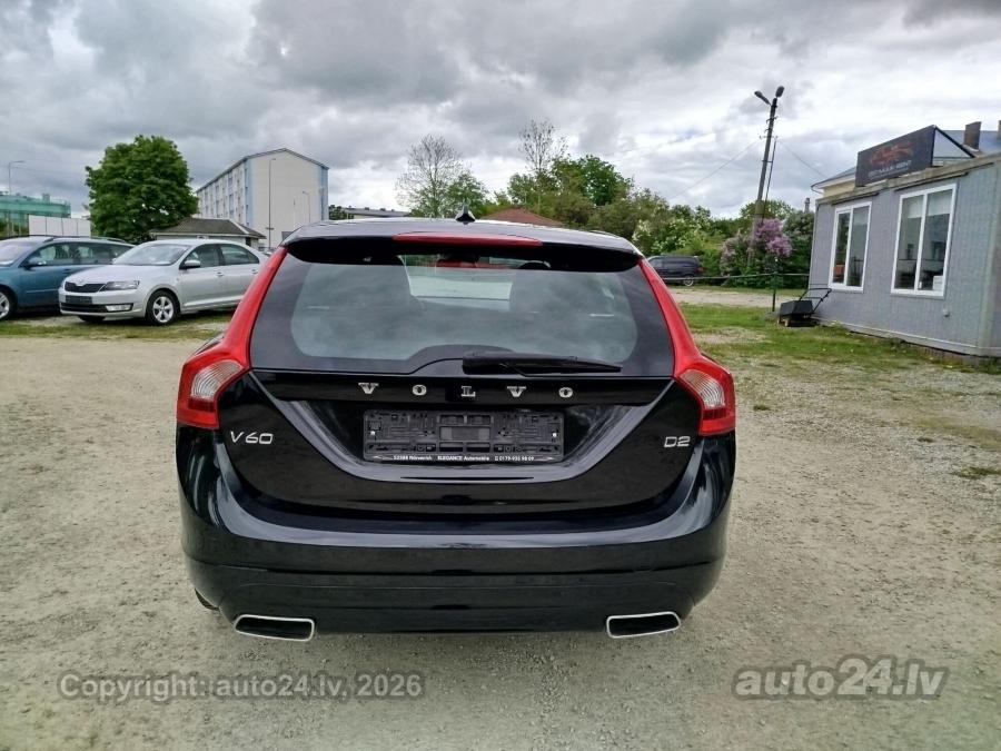 Melns Volvo V60 2018 Rakvere, ar dzinēja tilpumu 2.00 L un nobraukumu 238 tūkst. km par 9900 €, foto 6 vietnē AUTOMOTO.COM.LV