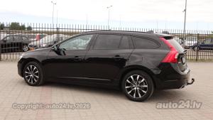 Melns Volvo V60 2018 Tartu, ar dzinēja tilpumu 2.00 L un nobraukumu 219 tūkst. km par 10990 €, foto 6 vietnē AUTOMOTO.COM.LV