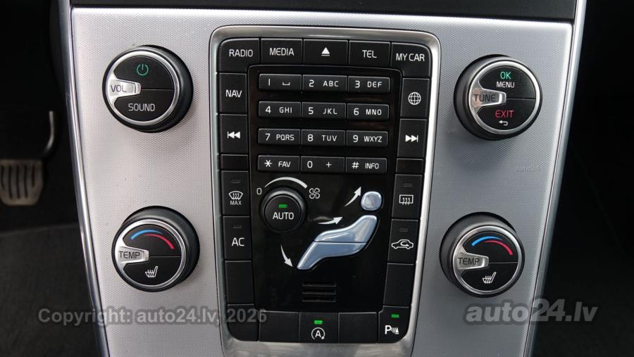 Melns Volvo V60 2018 Tartu, ar dzinēja tilpumu 2.00 L un nobraukumu 219 tūkst. km par 10990 €, foto 18 vietnē AUTOMOTO.COM.LV