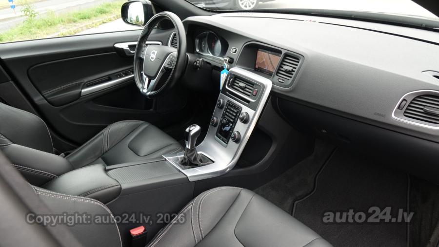 Melns Volvo V60 2018 Tartu, ar dzinēja tilpumu 2.00 L un nobraukumu 219 tūkst. km par 10990 €, foto 20 vietnē AUTOMOTO.COM.LV