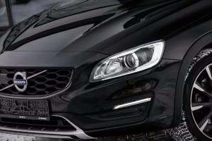 Melns Volvo V60 2018 Jelgava, ar dzinēja tilpumu 2.00 L un nobraukumu 264 tūkst. km par 12500 €, foto 3 vietnē AUTOMOTO.COM.LV