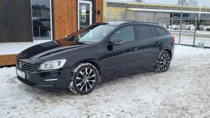 Melns Volvo V60 2018 Rīga, ar dzinēja tilpumu 2.00 L un nobraukumu 201 tūkst. km par 10900 €, foto 6 vietnē AUTOMOTO.COM.LV