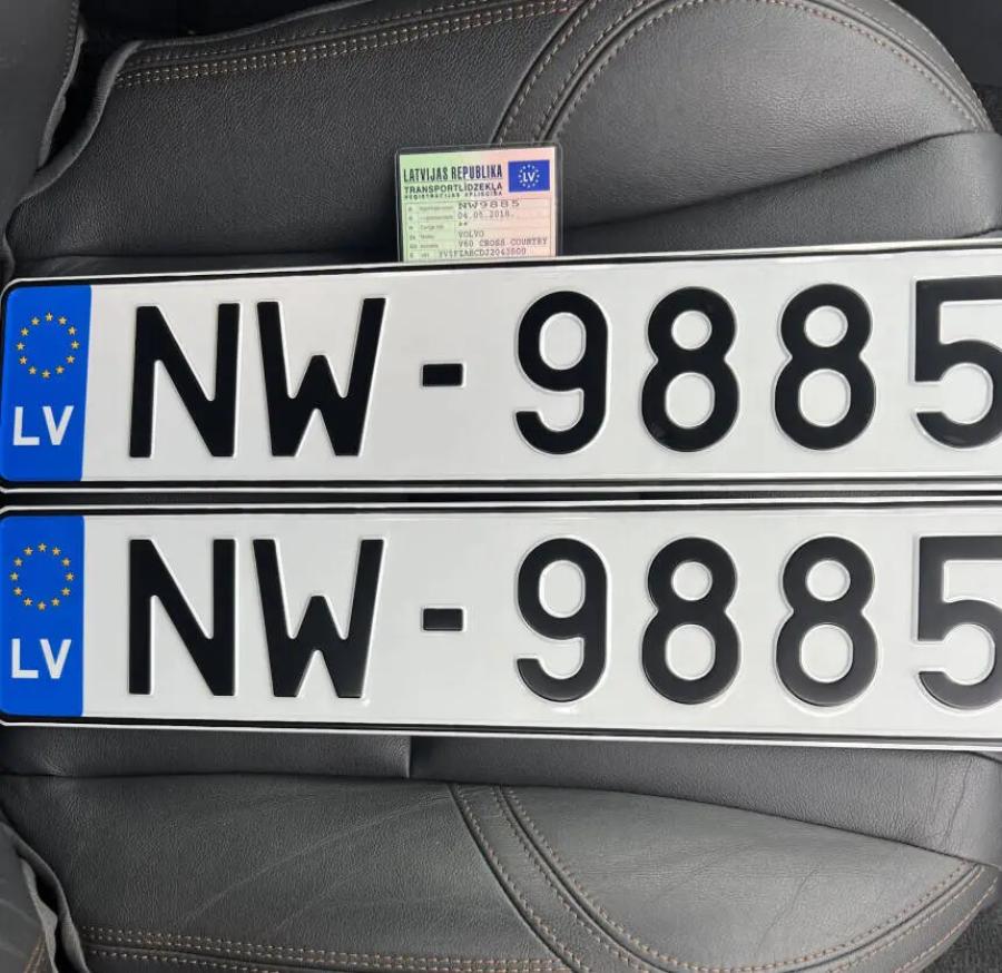 Черный Вольво B60 2018 в Рига, объемом двигателя 2.00 л и пробегом 217 тыс. км за 13495 €, фото 34 на AUTOMOTO.COM.LV