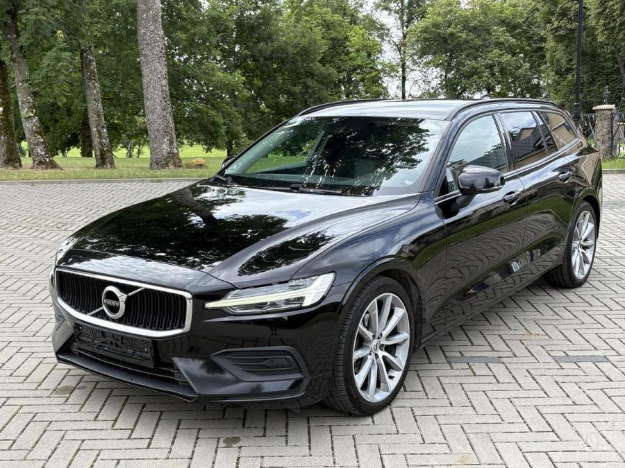 Melns Volvo V60 2018 Kauņa, ar dzinēja tilpumu 1.97 L un nobraukumu 216 tūkst. km par 14350 €, foto 3 vietnē AUTOMOTO.COM.LV