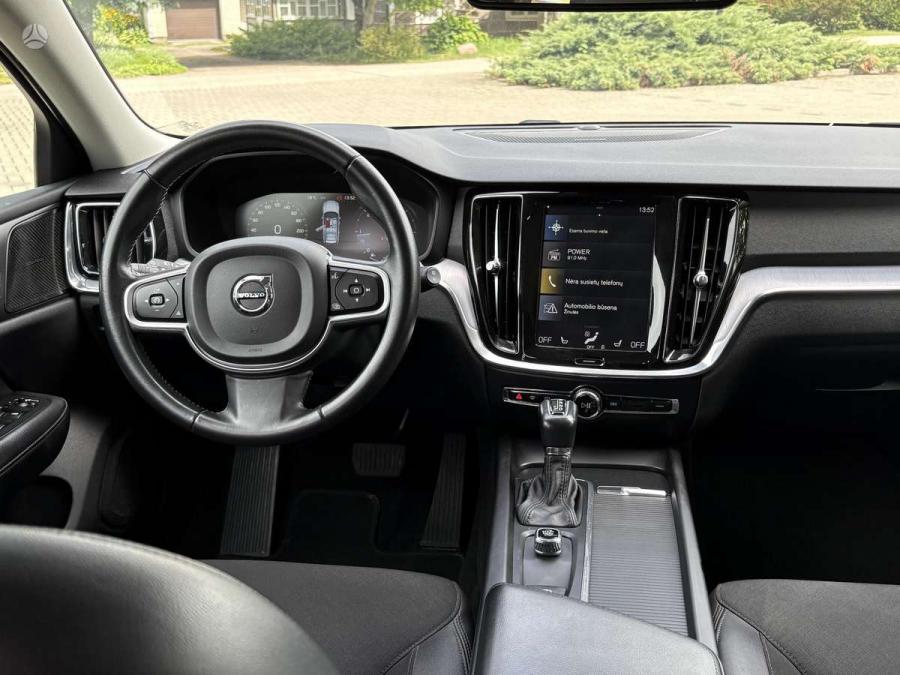 Melns Volvo V60 2018 Kauņa, ar dzinēja tilpumu 1.97 L un nobraukumu 216 tūkst. km par 14350 €, foto 14 vietnē AUTOMOTO.COM.LV