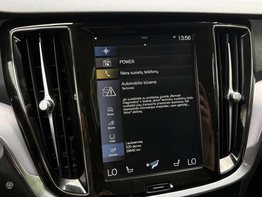 Melns Volvo V60 2018 Kauņa, ar dzinēja tilpumu 1.97 L un nobraukumu 216 tūkst. km par 14350 €, foto 28 vietnē AUTOMOTO.COM.LV