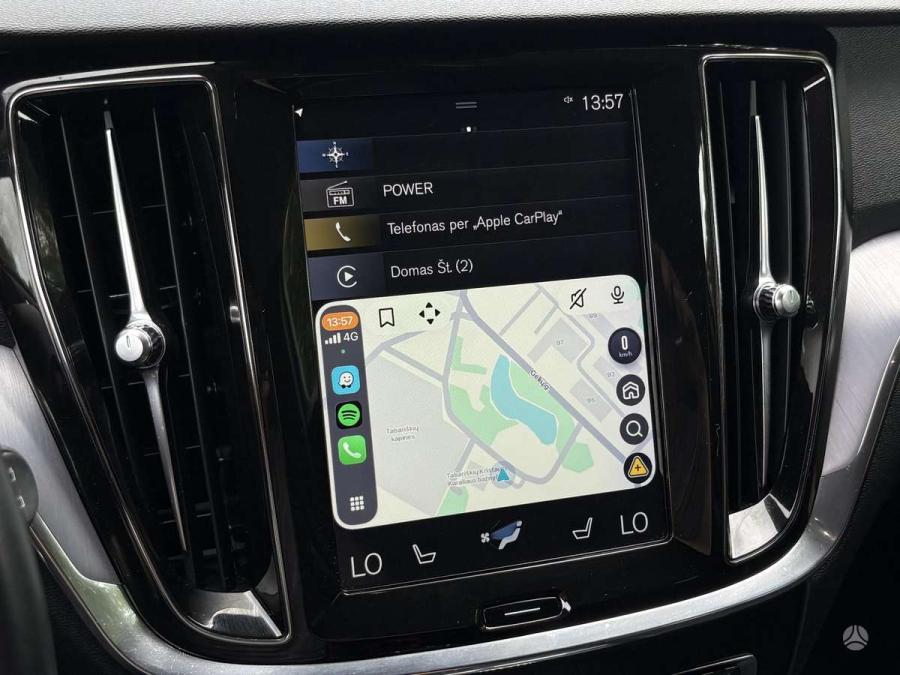 Melns Volvo V60 2018 Kauņa, ar dzinēja tilpumu 1.97 L un nobraukumu 216 tūkst. km par 14350 €, foto 30 vietnē AUTOMOTO.COM.LV
