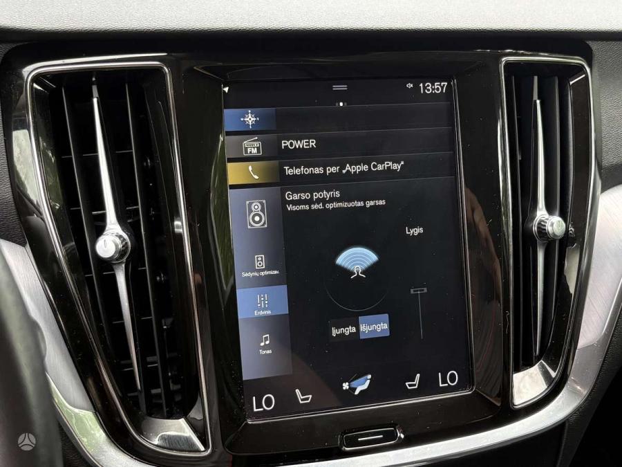 Melns Volvo V60 2018 Kauņa, ar dzinēja tilpumu 1.97 L un nobraukumu 216 tūkst. km par 14350 €, foto 32 vietnē AUTOMOTO.COM.LV